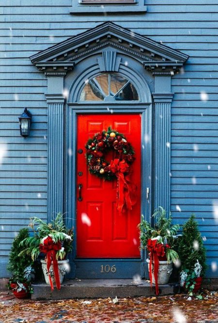 13 Most Stunning Blue House Red Door Design Ideas to Get Inspired ...