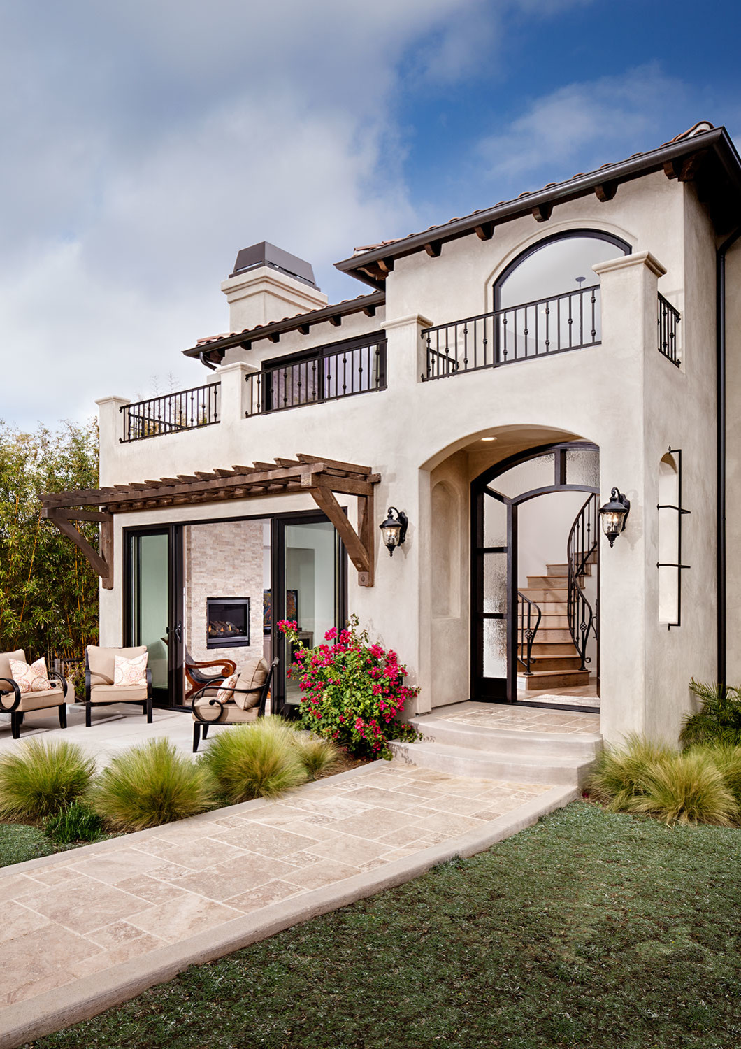17 Eye-Catching Stucco and Trim Color Combinations for Your Next ...