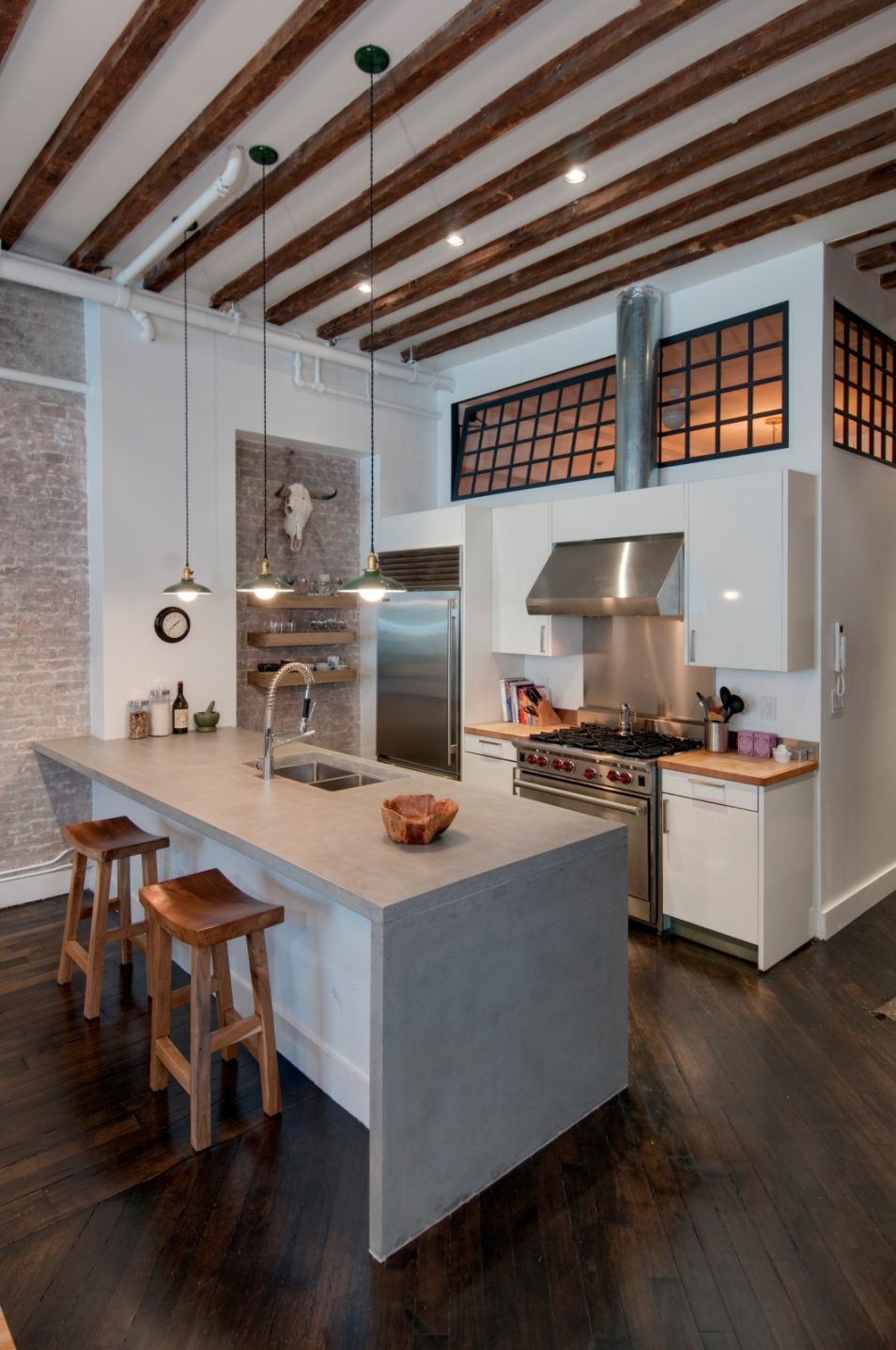 13 Awesome Interior Windows between Rooms for Both Function and Look ...