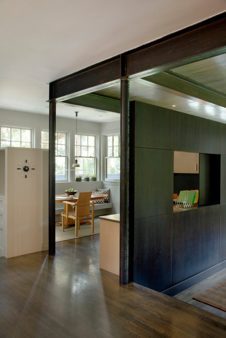 13 Awesome Interior Windows between Rooms for Both Function and Look ...