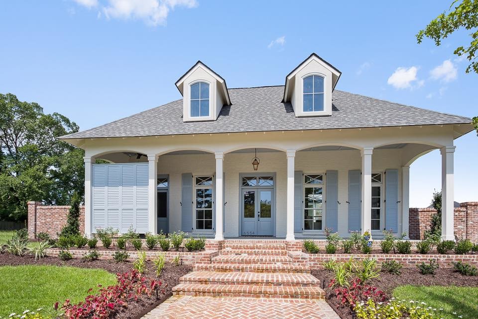 13 Unusually Amazing White House with Grey Trim Ideas for a Better Curb ...